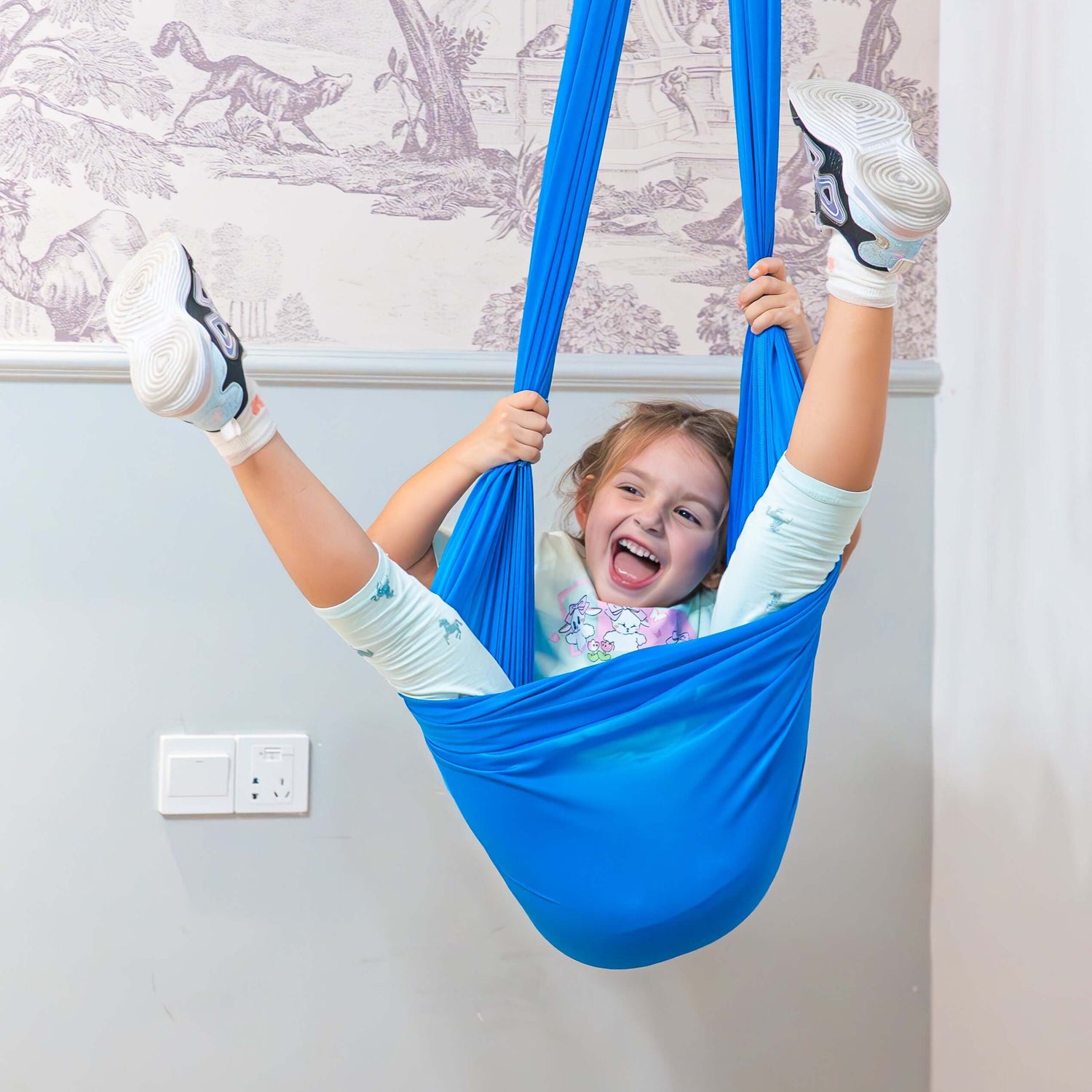 How to Choose the Right Sensory Swing for Children with Autism: A Comp ...